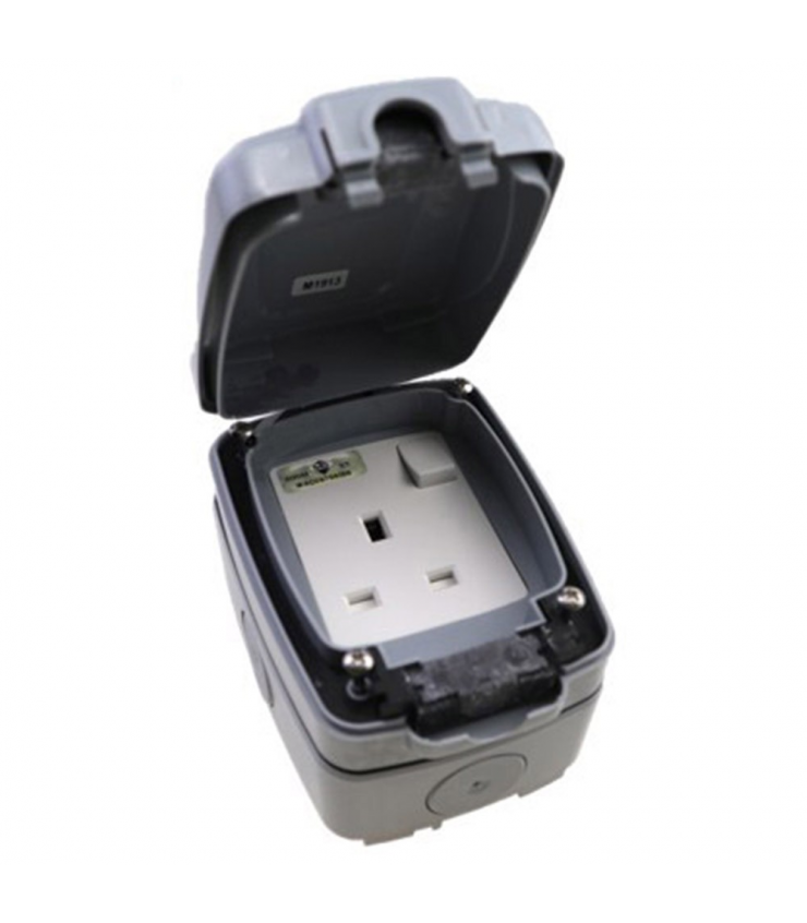 MK 86486 GRY Masterseal Compact Single Pole 1 Gang 13A Switched Socket ...