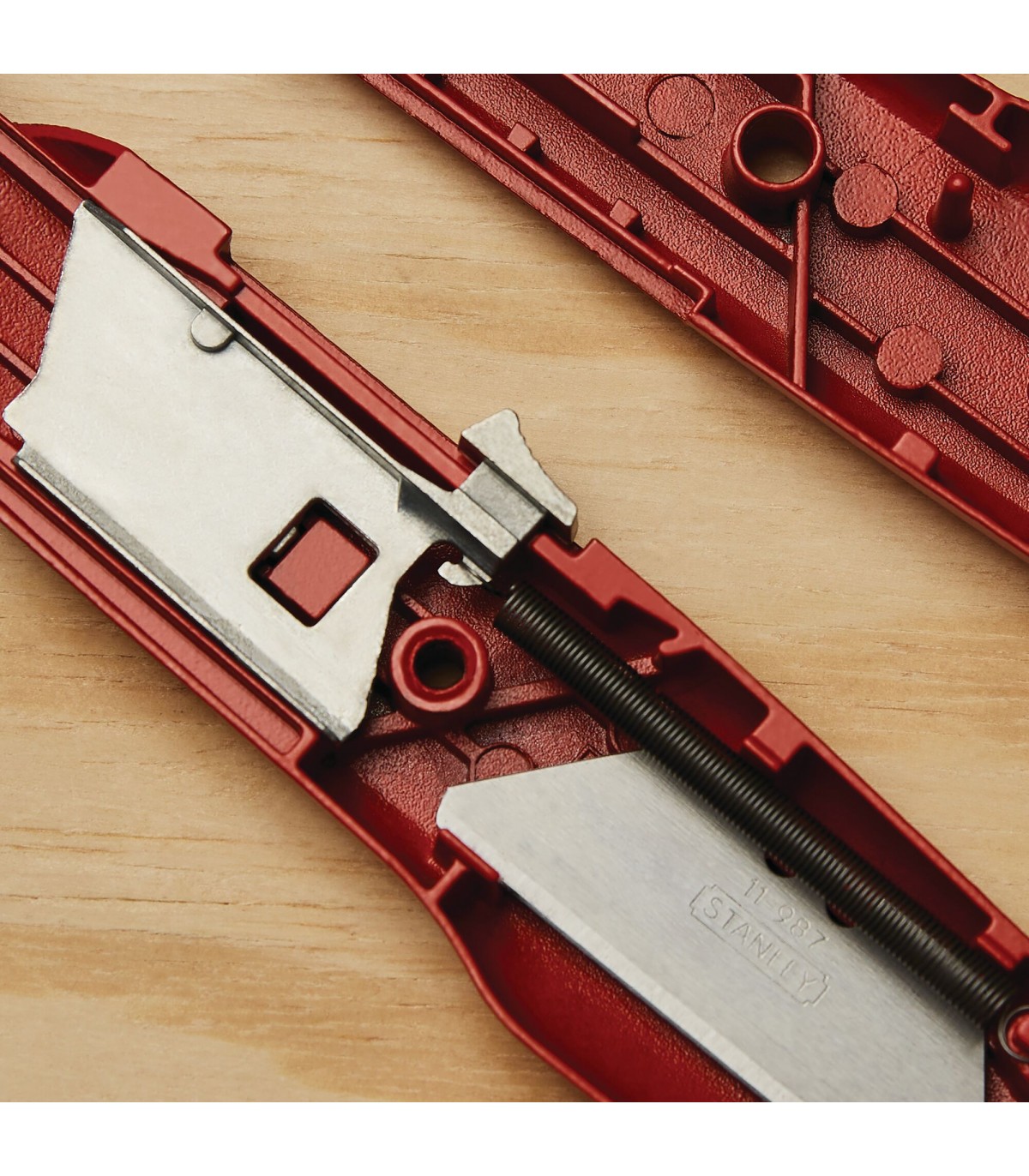 Stanley 10-189C Self-Retracting Safety Utility Knife - Hardware Specialist
